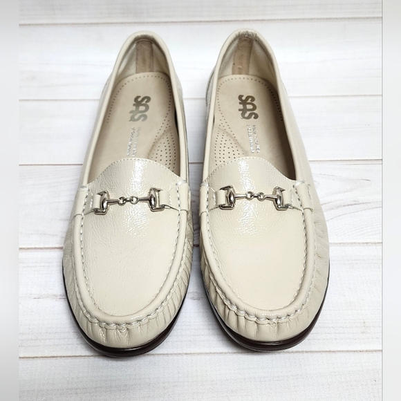 SAS | Shoes | New Sas Metro Womens Bone Patent Leather Loafer Size 1 ...